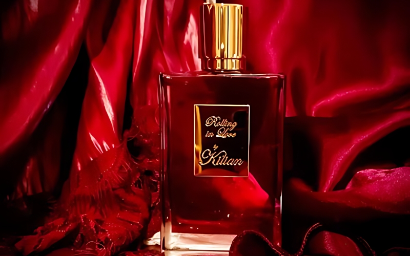 Review nước hoa Kilian đỏ Rolling in Love đầy ngọt ngào